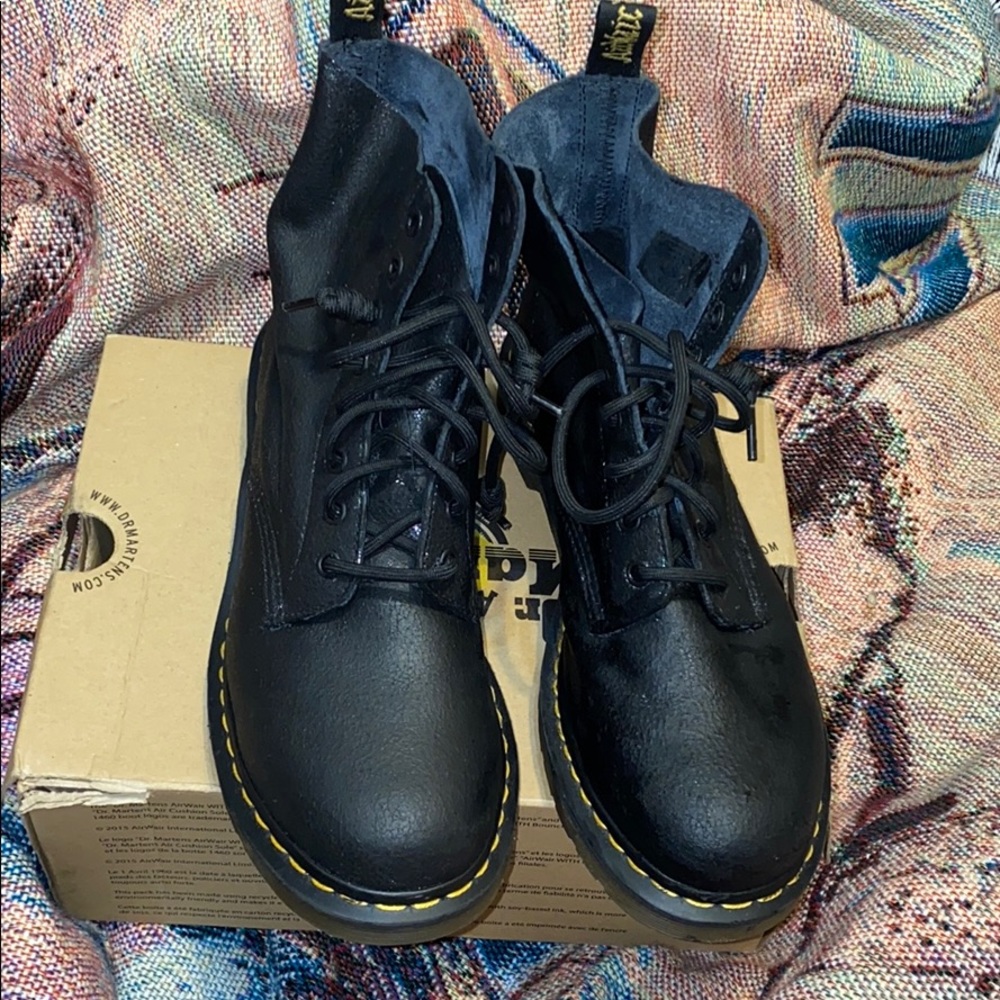 Dr Martens 1460 Original Eight Eye Lace Up Boots - Gem